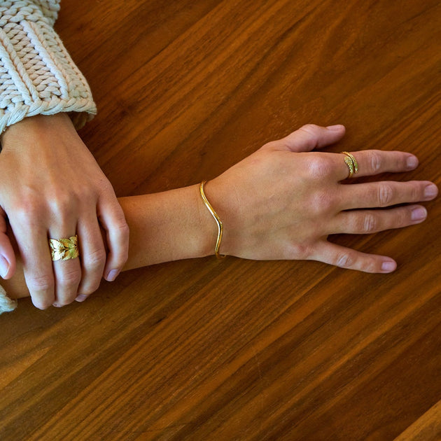 Wave Bangle – SaltyCali